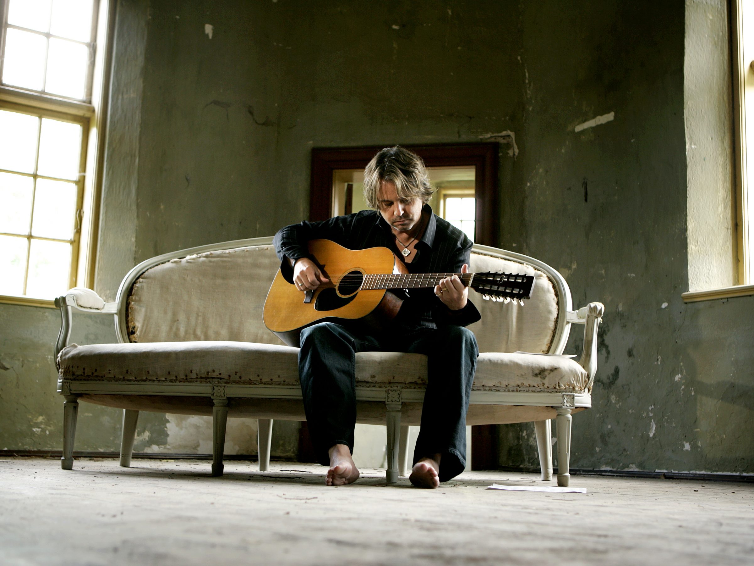 SHOWS – Bruce Guthro